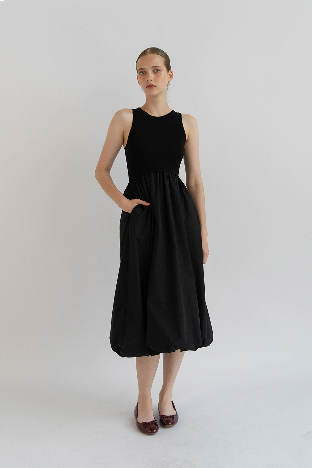 SHEENA BUBBLE DRESS BLACK | The Willow Label